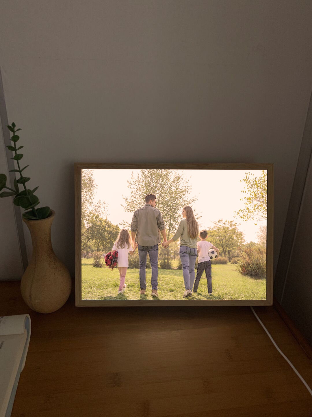 Custom Photo Night Light Gift LED Light Sketch Painting Frame, Adjusta ...